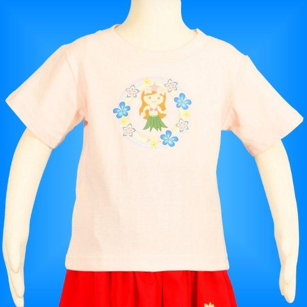 かわいいフラガールを胸元にプリント。バックにはハイビスカスのプリントでフラケイキのTシャツはパウスカートにもコーディネートしやすく、普段使いもできます。身丈：45cm実寸：バスト66cm／ ウエスト72cm 素材：綿100%※生産ロットによ...