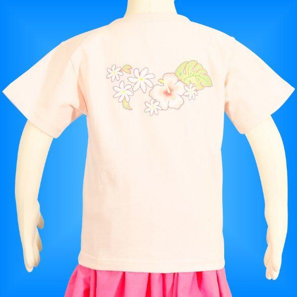 かわいいハイビスカスとティアレをバックにプリント。フロントにはハイビスカスをプリント、上下セットC2とコーディネートできて普段使いもできます。身丈：42cm実寸：バスト64cm／ ウエスト69cm 素材：綿100%※生産ロットによって仕様変...