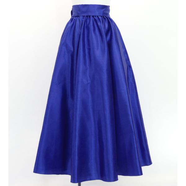 シャンタン生地のロングサーキュラースカート リボン付き 日本製 J3201-1515営業日前後の発送となります。お急ぎの方はemika本店または姉妹店EGL TOKYOで「お急ぎ発送サービス」をご利用ください。※混雑時には対応できかねる場合...