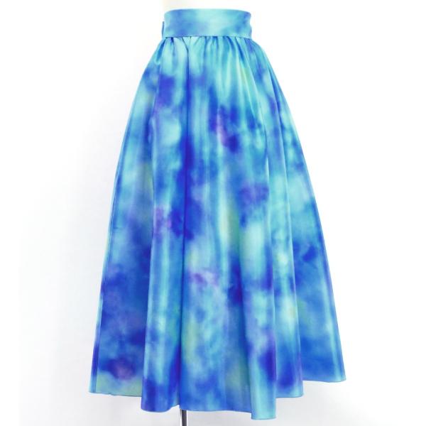 シャンタン生地のロングサーキュラースカート リボン付き 日本製 J3201-215営業日前後の発送となります。お急ぎの方はemika本店または姉妹店EGL TOKYOで「お急ぎ発送サービス」をご利用ください。※混雑時には対応できかねる場合が...