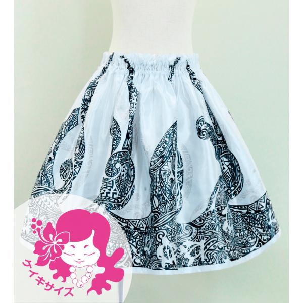 フラダンス衣装 ケイキ パウスカート シャンタン生地を使用　Jp96wh15営業日前後の発送となります。お急ぎの方はemika本店または姉妹店EGL TOKYOで「お急ぎ発送サービス」をご利用ください。＜アイテム説明＞生地から縫製に至るまで...