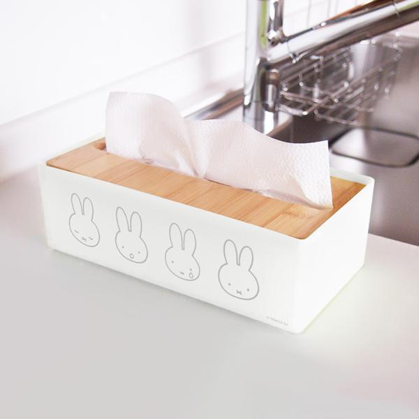 ミッフィーとボリスのキッチンペーパーケース・キッチンペーパータオルを収納して使えるケースです。・生活感のあるボックスティッシュ等を　そのまま入れて使うこともできます。・置いてあるだけでインテリアに馴染むシンプルなデザインです。■サイズ　約幅...