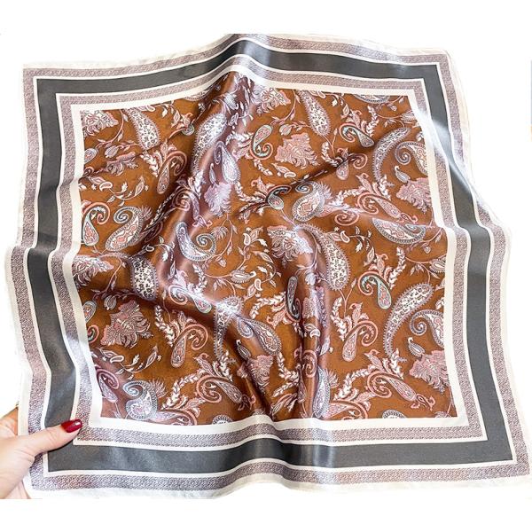 色：  グレー×小豆色系素材：100％シルク サイズ（約）：50cm×50cm中国製首元だけでなく髪や腕、カバンに巻いてもぴったりマッチするコンパクトなスカーフです。上質のシルク製なので光沢、柄の発色、肌触りも最高。