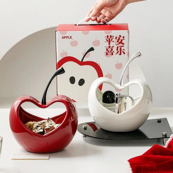ユニークなりんご形の陶器製収納バスケット「Creative Apple Storage Basket」。高温焼成＆釉下彩でなめらかな質感。小物やお菓子の収納にぴったり。持ち手付きで移動もラクラク。ギフトボックス入りでプレゼントにも最適。心安...