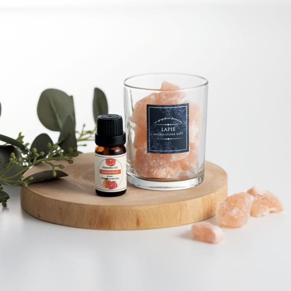 美しい天然石と心地よい香りが癒しの空間を演出します。グラスに入れた天然石に、アロマオイルを数的たらすだけ。グレープフルーツの心地よい香りが広がるアロマせットグラス、アロマストーン、アロマオイルの、3点セットです。自分へのご褒美にリラックスし...