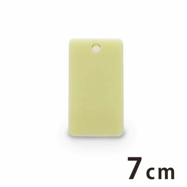 可愛いシルエットに穴が開いたパーツです。マルカンとカニカンを付けてチャームにしたり、レジンでデコレーションしても♪【ご購入前に必ずお読みください】注文確認メール送付後のキャンセルはご遠慮ください。■サイズ 横×縦 39mm×69mm 厚さ2...