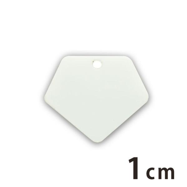 可愛いシルエットに穴が開いたパーツです。マルカンとカニカンを付けてチャームにしたり、レジンでデコレーションしても♪【ご購入前に必ずお読みください】注文確認メール送付後のキャンセルはご遠慮ください。■サイズ 横×縦 10mm×8mm 厚さ2m...