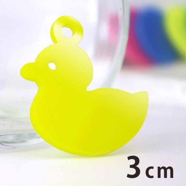 【ご購入前に必ずお読みください】注文確認メール送付後のキャンセルはご遠慮ください。ほそく可愛いシルエットに穴が開いたパーツです。マルカンとカニカンを付けてチャームにするのもおすすめ。ピアス・ブレスレットなどのアクセサリー作り、レジンにも最適...