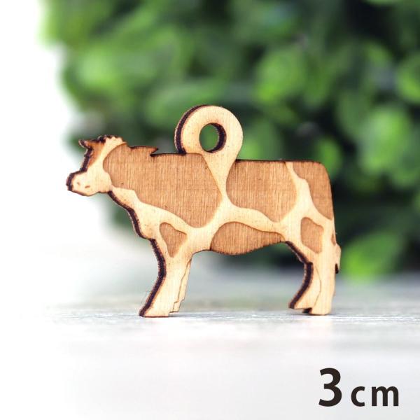 【ご購入前に必ずお読みください】注文確認メール送付後のキャンセルはご遠慮ください。■商品名 アンシャンテラボ 木製チャーム3cm うし■サイズ（約） 横×縦 32mm×23.5mm 厚さ2mm 穴3mm■素材 木（アガチス）■セット内容 ×...