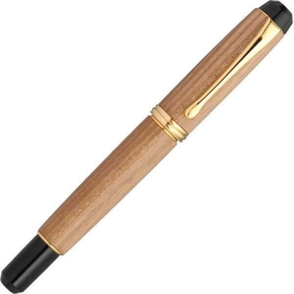 　【商品説明】 14金ペン先を使用したなめらかな書きごこちの万年筆。■商品名　くれ竹 万年筆 夢銀河天然木　玉樹槐■サイズ商品：140×16 mm外装：213×106×42 mm■セット内容　 ×1個入り■材質本体：木／キャップ：木／クリッ...