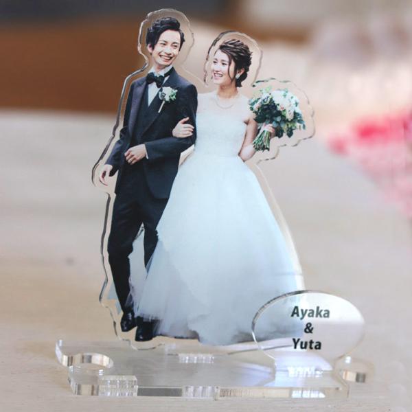 ★画像の【ご購入前に必ずお読みください】を必ずご確認ください。写真を送るだけで名前入りオリジナルのフォトスタンドが完成！結婚式のウェルカムアイテムにピッタリ！使用後はお部屋のインテリアとして飾れます♪つながる台座なので、記念日を迎えるごとに...