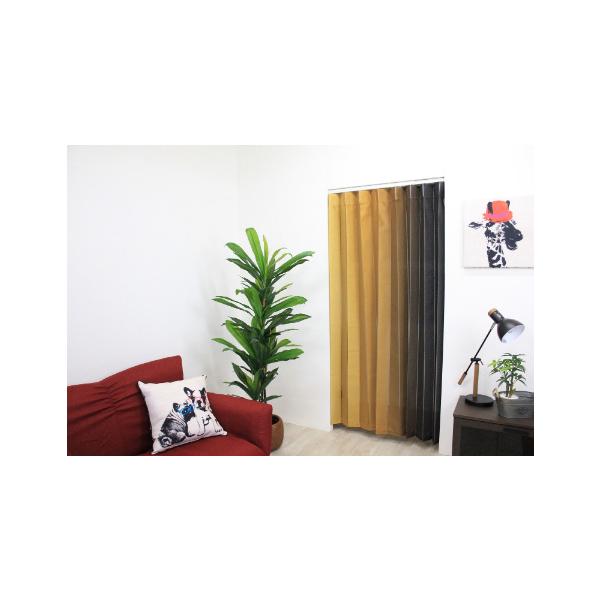 ●商品サイズ：幅140×高さ170cm●アコーディオン間仕切りでアイデア次第で使い方色々●カーテンレールを使用してそのまま取付られるリングランナーも付属しているのでテンションポールにも掛けられます