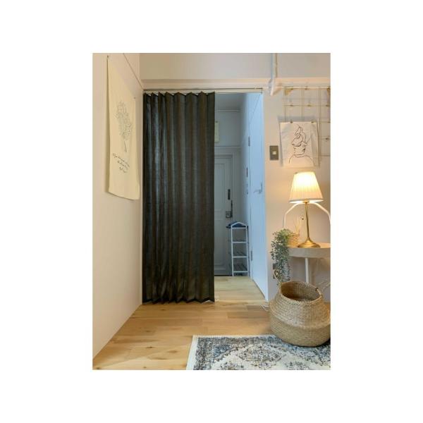 ●商品サイズ：幅130×高さ170cm●さらっとして感触で清潔感のある天然素材のアコーデオンカーテン●アコーディオン間仕切りでアイデア次第で使い方色々●カーテンレールを使用してそのまま取付られるリングランナーも付属しているのでテンションポー...