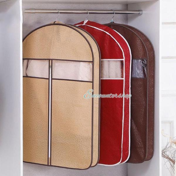 ■ 品名：衣装カバー■ 素材：不織布■ カラー：全6色検索ワード：衣装カバー 洋服カバー 半透明タイプ まとめてタイプ ホコリ防止 衣替え 衣類収納ケース 取り付け簡単 衣類カバー ウエアカバー 洋服カバー 衣類 マチ付き 収納カバー 型崩...