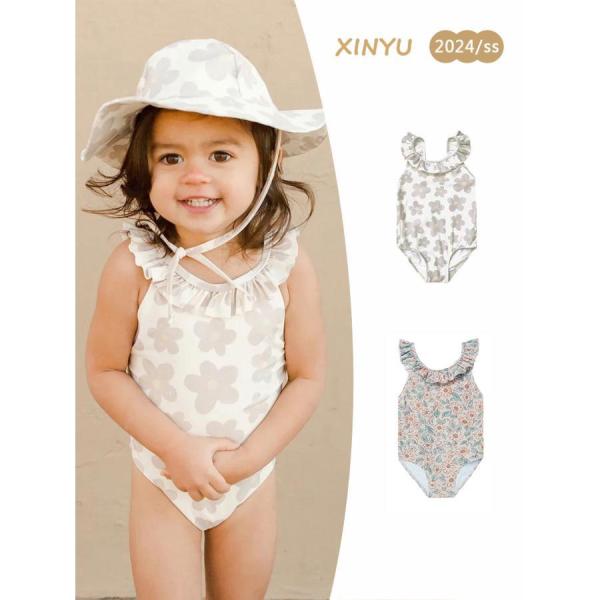 花柄にフリルをたっぷりとつけた、女の子らしくかわいいデザイン。写真映えする水着で、夏の思い出がより一層華やかに♪水着の生地にはUVカット機能（UPF50+）のある素材を使用し、お子様の大切なお肌を紫外線から守ります。ストレッチが効いているの...