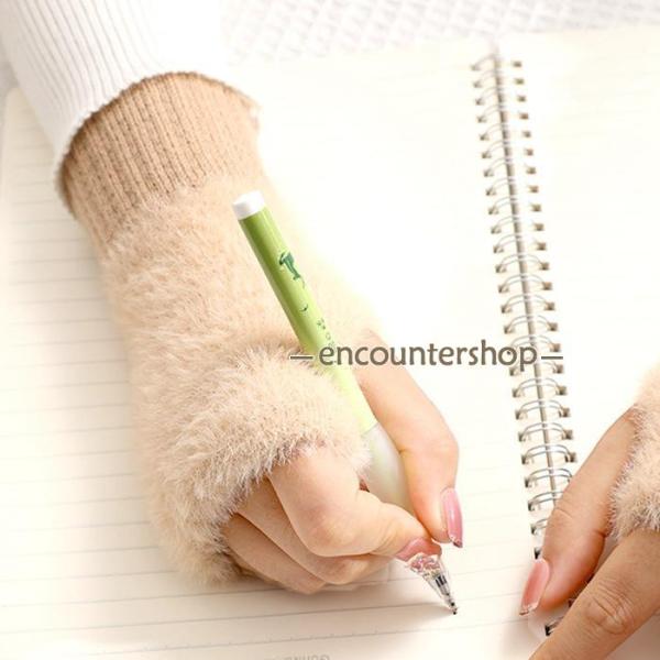 レディース 手袋 アームウォーマー ハンドウォーマー ふわふわファー グローブ 防寒手袋　アームカバー 指なし 秋 冬 暖かい 防寒 スマホに便利 無地 黒 商品名 weiman02カラー ブラックホワイトピンクコーヒー色グレーパープルネイ...