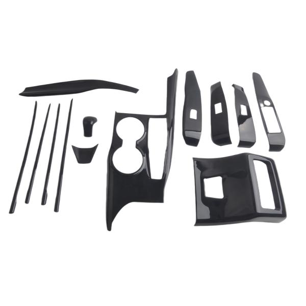 【発売日：2021年11月17日】【商品説明】 貼るだけで車内にカスタムいただけます！ お手軽設置でノーマルから高級感を演出します！汚れと傷防止機能付きで楽になれます♪♪【適合情報】 カムリ70系G/X/WS (2017年7月FMC後〜) ...