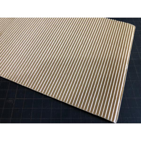 サイズ：厚:約3mm 1000mmX50m巻シート：セミクラ段用途 ：家具梱包その他一般梱包 重梱包や割れモノには不向出荷数量:　１本単位納期：通常  5-7日以内出荷※個人宅対応不可　法人・個人事業主様　対象品