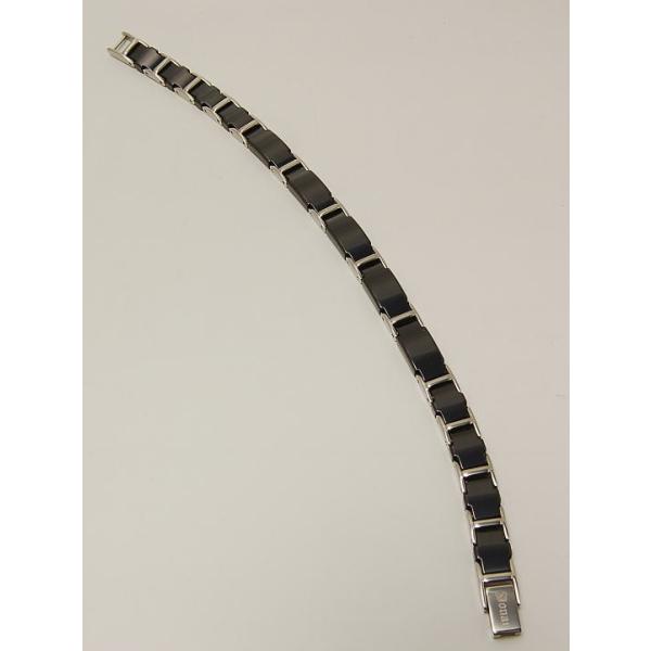 ・軽くて硬いセラミック/ステンレス・ゲルマニウム純度99.99%以上/4mm玉　5個使用●ゲルマニウムのパワーゲルマニウムは体温で温められ32℃以上になるとマイナスイオン電子を放出します。このマイナスイオンの働きにより乱れた生体電流を整え、...