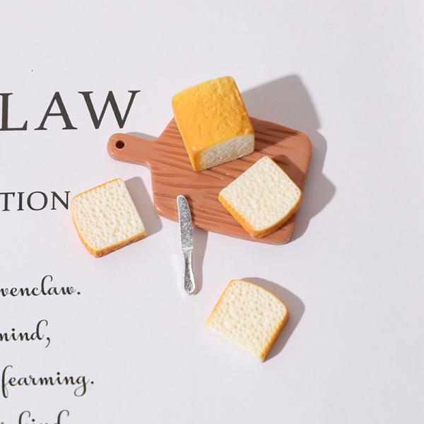 内容数：6点セット（食パン1点、スライスパン3点、パントレー1点、ナイフ1点）サイズ：食パン：約13 x 13 x 13mmスライトパン：約13 ｘ13ｍｍパントレー：約41 x 25ｍｍナイフ：約20 x 3mm 素材：樹脂◆色味について...