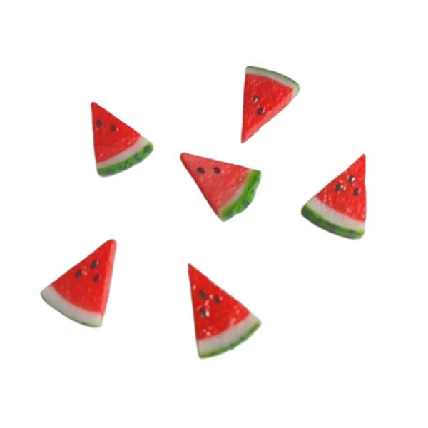 ミニチュア ドールハウス スイカスライス 1個 フルーツ 小さめ レジン ミニスイカセット内容：1個材料：樹脂サイズ：約20 x 15mmミニチュアスイカスライスは、ドールハウスの食材にぴったりのアイテムです。ケース装飾、ヘアアクセサリーな...