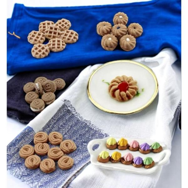 セット内容：1セット材料：樹脂サイズ：01Aケーキ 約6ｍｍｘ7ｍｍ（10個）02Bクッキー 約7ｍｍｘ8ｍｍ（６個）03Cクッキー 約10ｍｍｘ3ｍｍ（７個）04Dクッキー 約2ｍｍｘ8ｍｍ（9個）05Eクッキー 約3ｍｍｘ8ｍｍ（8個）...