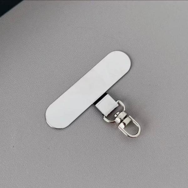 極薄0.3mm 360°回転スマホストラップホルダー シルバー 1点 全機種対応 落下防止 携帯紛失防止ストラップ スマホケース対応ストラップ 軽量スマホストラップ素材：ステンレス数量：1点カラー：シルバー極薄設計（わずか0.3mm）でスマ...