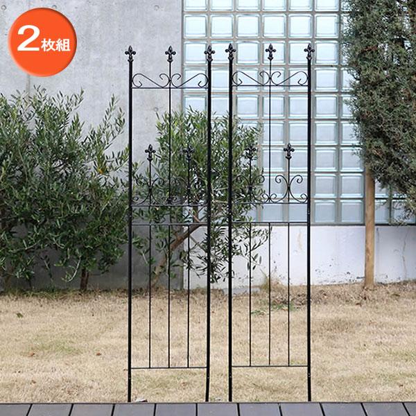 ヨーロッパの古城のような雰囲気をただよわせる繊細で風雅なデザインのアイアンフェンスです。お庭を華やかにしたり、ハンギングを楽しんだり。バラやクレマチスなどのツル性の植物をからませれば、よくあるメッシュフェンスのグリーンカーテンより、おしゃれ...