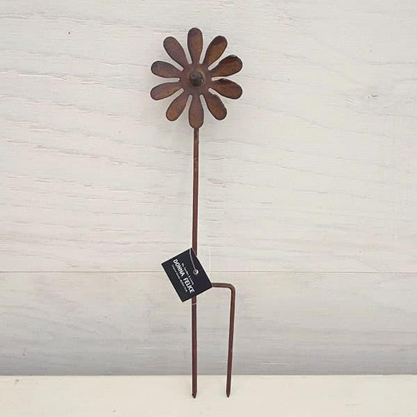 ブリキで出来たオーナメント。一つ一つ手作りのため、多少のサイズや塗装のムラ等、個体差があります。※詳しい商品説明は下のほうに記載があります