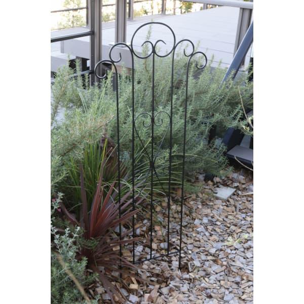 スチール製のトレリスです。花壇などに差し込んでご使用ください。※詳しい商品説明は下のほうに記載があります