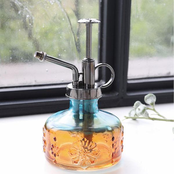 アンティークガラス風のスプレー（霧吹き）。ニュアンスカラーが魅力です。※詳しい商品説明は下のほうに記載があります