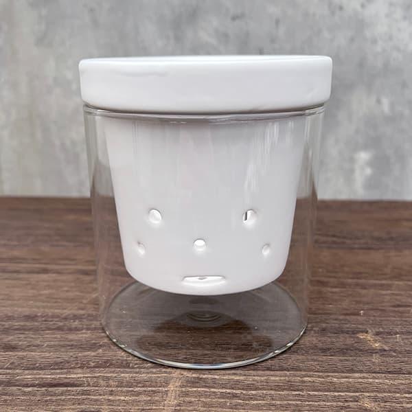 ハイドロカルチャー用の陶器鉢「根っこさん」は、ハイドロカルチャー栽培に適した機能性と、遊び心のあるデザインを兼ね備えた鉢です。底面には多数の穴があり、ハイドロボールなどの専用土がこぼれにくい構造になっているため、水分をしっかり吸収しながらも...