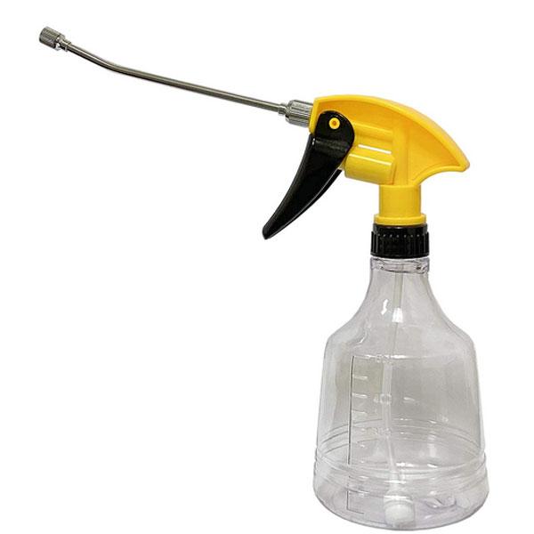 噴霧量2倍で一度で広範囲に散布できるので作業効率ＵＰ！園芸用からお掃除まで多目的に、振り子ホースで最後まで残さず使えます。女性に扱いやすい500mlサイズです。 長いロングノズルのため葉裏などの散布に便利です。※詳しい商品説明は下のほうに記...