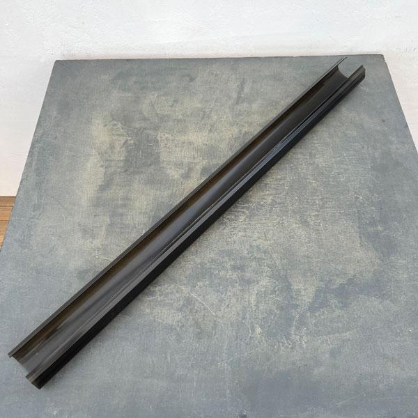 ★新色のクリアブラック新型ねこ型登り棒！★ねこの形をした透明なフォルムが特徴的なかわいいねこの登り棒です。ポトスやフィロデンドロンなどサトイモ科の植物を登らせて育てるのにおすすめの資材、花森家さんのねこの登り棒です。登り棒の中に用土を足すこ...