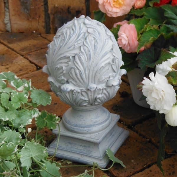 ★入荷から日数が経ったためセール価格となりました。★アンティークな仕上げを施したポリレジン製のコーンです。モダンな落ち着いたグレー色で、しっかりとしてた存在感があります。お部屋やお庭のアクセサリーなどにご利用ください。※詳しい商品説明は下の...