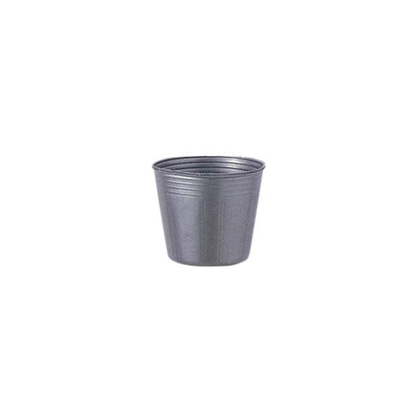 ・サイズ：口径7.5cm×高さ6.5cm・穴数：底1個・品種の区別はもちろん、花色に合わせポット色もチョイスする時代。　珍しい銀色のポリポットです。