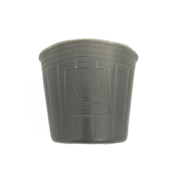 エコマーク取得商品です。エコポリポットは地球環境に配慮した商品です。底1個穴となります・エコポリポットに新色が登場！・１００％リサイクル材を使用しています。・土が透けず、キレイな発色です。口径　10.5cm高さ　約9cm容量　570cc100枚入