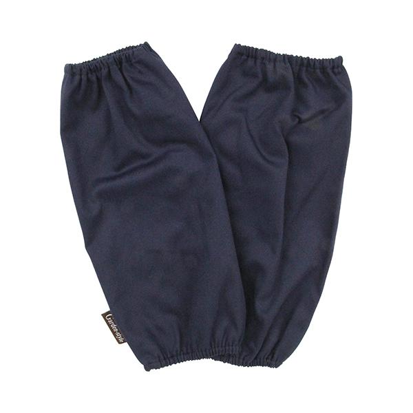 日焼けの予防対策にも使用できます。 うっかりこぼした水も撥水加工なので漏れにくいです。 防汚加工なので汚れがつきにくいです。  ●色：ネイビー ●ポリエステル ●綿  メーカー：藤原産業株式会社