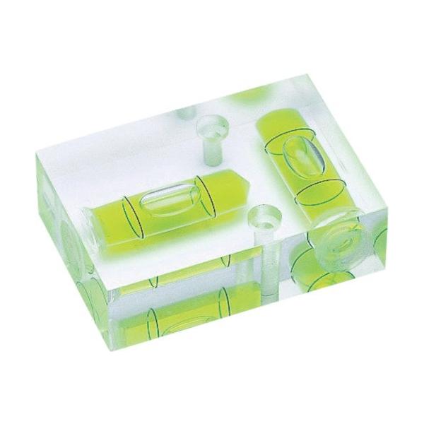 伝統的透明/-/4542ao・パッケージ個数:1・製造国:日本・仕様:感度:1.3mm/m=0.0764度、目盛幅(2ヶ所):6mm、取付穴ピッチ:13mm、取付穴径(2ヶ所):2.7mm・サイズ:本体:20×30×10mm、気泡管(2ヶ所...