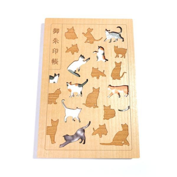 名入れができる　国産 木製 御朱印帳商品名 ： 御朱印帳 福猫サイズ ： 18cm×12cm×1.5cm ※B6変形規格 ： ジャバラタイプ36P製造国 ： 日本付属品 ： -神社やお寺をイメージした木のぬくもりが伝わる御朱印帳レーザー加工...