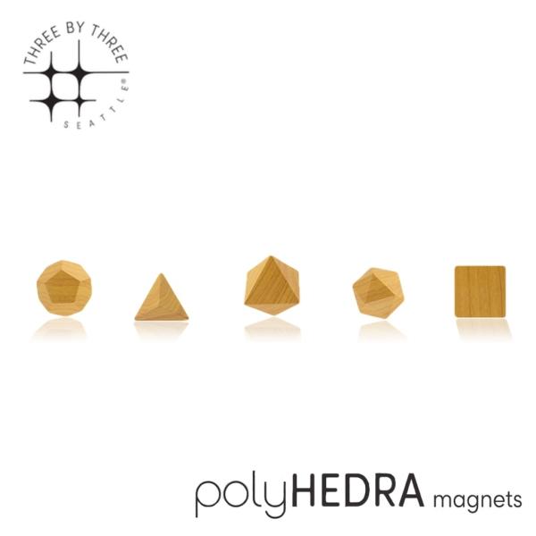 【発売日：2020年06月01日】５種類のポリヘドラ(多面体)にカットされたデザインのユニークな磁石。底部にネオジム磁石を使用しています。シンプルかつモダンで目立ちすぎないデザイン。自宅用、仕事用どちらにもぴったりです。木目を活かしたナチュ...