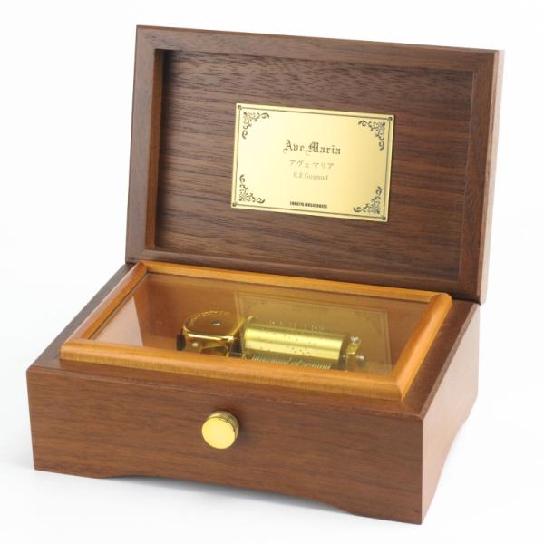 18弁タイプよりも高音質で演奏時間が長い30弁タイプのオルゴールを組み込むことができるケースです。組み込むメカは豊富な曲目リストからお好みの曲を選べる「オルフェウス30弁」、編曲から完全オリジナルでお作りする「神戸オルゴールMasterMa...