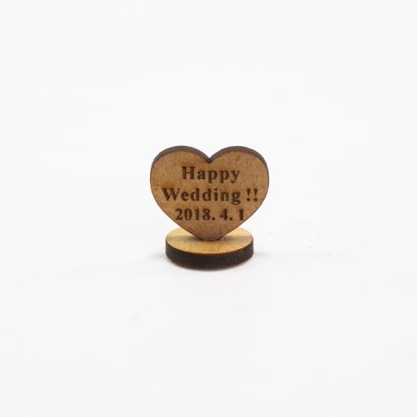 カスタムメイドオルゴール用の追加加工メニュー、木製メッセージスタンド SSサイズです。スタンドタイプの可愛いプレートで、Wooderful Lifeシリーズのオルゴールなどにぴったりなサイズです。オリジナルメッセージで特別なギフトをお作りい...