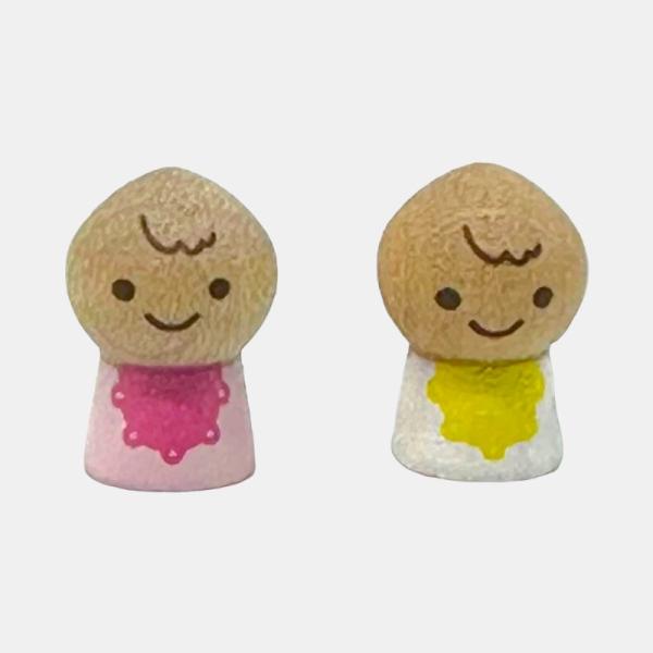 ミニサイズが可愛い赤ちゃん２人。別売の【wooderful life DIYオルゴール 回転ベース】にお好みのレイアウトで接着してオリジナルオルゴールを作ることができます。あなただけの組み合わせでお気に入りのオルゴールに。追加でメッセージプ...