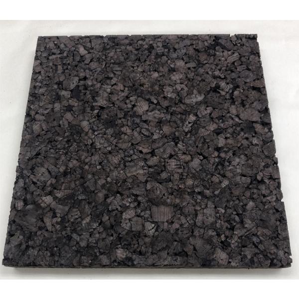 炭化コルクシ−ト300x300x30mmイメージ写真です接着剤を一切使用しないで、コルクチップを高温焼成させ出来上がった炭化コルクシ-トコルクには、水分をバランスよく調整し適温・適湿に保つという特長があります。そのため、水分と温度に敏感なラ...