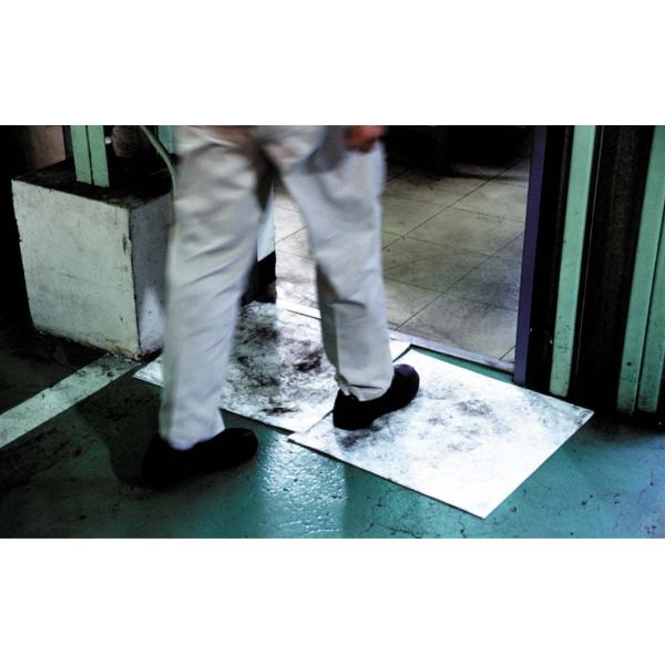 タフネルオイルブロッターTA-45油だけでなく水も吸着。油と汚水の混合液なども一気に拭き取れます仕様:■45cm×45cm（厚さ2mm）■入数：100枚入■質量：4ｋｇ/箱特徴：やわらかマット状（親水タイプ）●注：沖縄・離島および中継エリア...