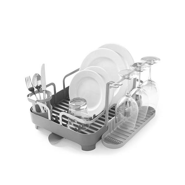 David Greenデザイン。最大15枚のお皿、4本のワイングラスまたはマグカップ、カトラリーなどを収納できます。 ワイングラスラック、カトラリーポケット、ナイフなどを置くのに適切な多目的トレイ付き。全てディッシュラックの内側か外側に取り...