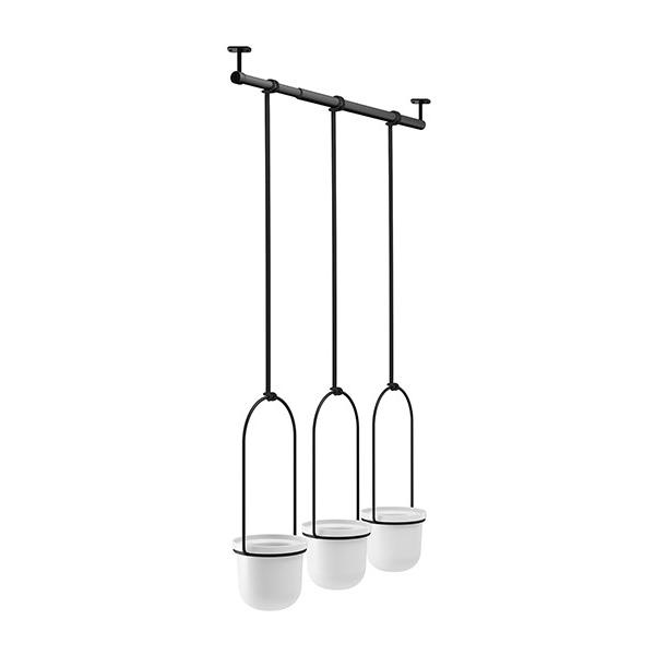 カーテンロッドの用途と鉢植えを組み合わせたデコレーションです。天井や壁に取り付けることができ、ロープをロッドに沿ってスライドさせたり、ロープの長さを調整して吊り下げプランターの配置を調整することができます。教会の鐘をモチーフにしたプランター...