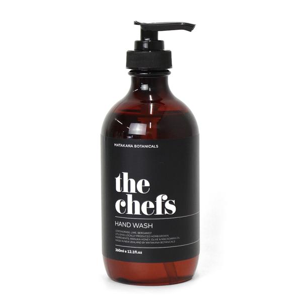 *4種類のボタニカルエキス配合で優しく洗い、しっかり保湿。手に付いた汚れはもちろん、お肉やお魚など食材のニオイもすっきり落とすハンドソープ。さっぱりとする柑橘系の香りが手をやさしく包みます。*マヌカハニー、オリーブオイル、マカデミアオイル、...