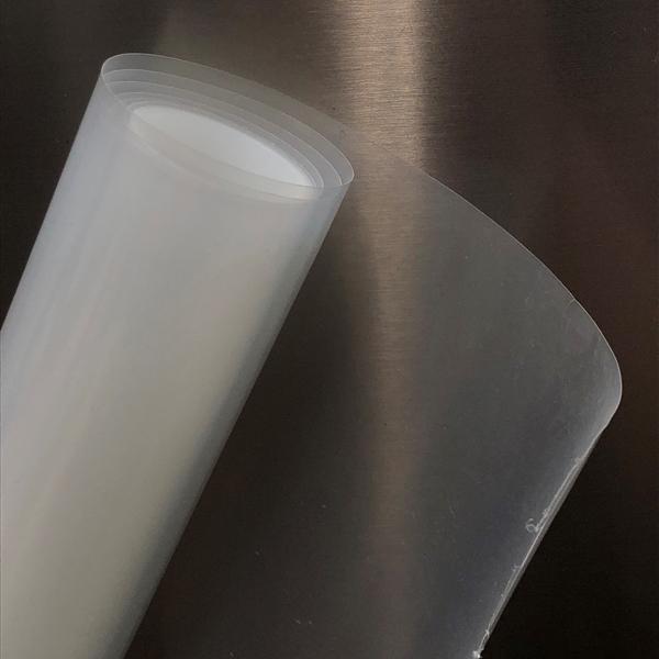 長さが選べるビニールシートです。皺がつかないよう、ロール状にて発送しております。※1mでの販売です。ご希望のメートル数で購入してください。※ご希望の長さがありましたら、備考欄にその旨を記載してください。（例）10メートル…数量：10　　　5...